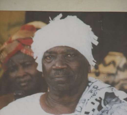 Rawlings signs Wulomo Book of Condolence