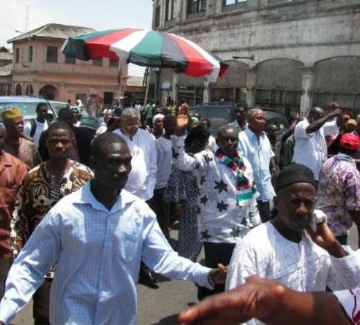 Rawlings signs Wulomo Book of Condolence