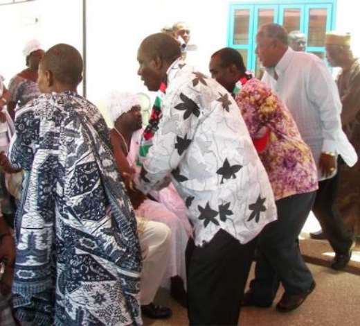 Rawlings signs Wulomo Book of Condolence