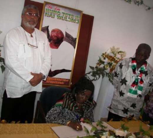 Rawlings signs Wulomo Book of Condolence