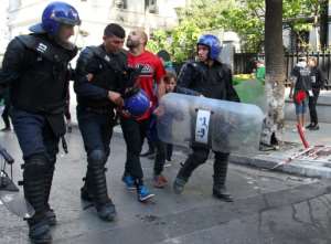 Clashes In Algiers On Eighth Friday Of Protests