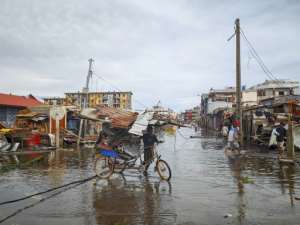 Cyclone kills 20 in Madagascar as 2nd-largest city '75% destroyed'