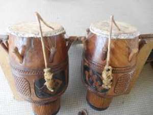 'Etumpan': The male and female talking drums of the Akan tradition