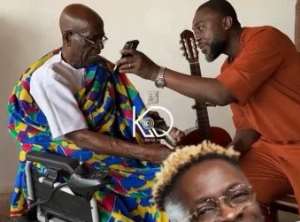 ‘I want to perform with you before I die’ – Agya Koo Nimo to Shatta Wale