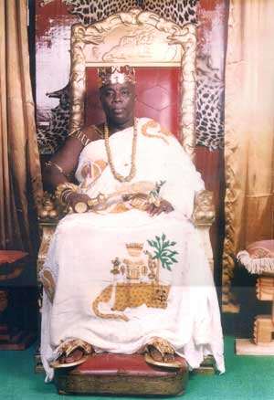 Okyehene arrives in London