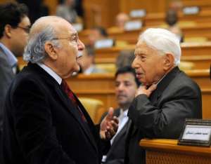 Tunisia 'deal' in doubt as 92-year-old spurns PM post