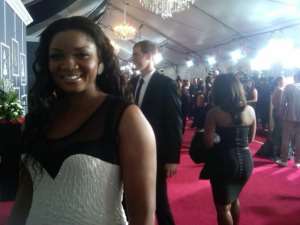 Omotola Jalade’s Embarassing Dress at The Grammys 2011