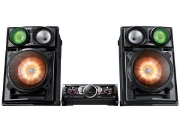 Samsung Introduces 'Giga Sound System'