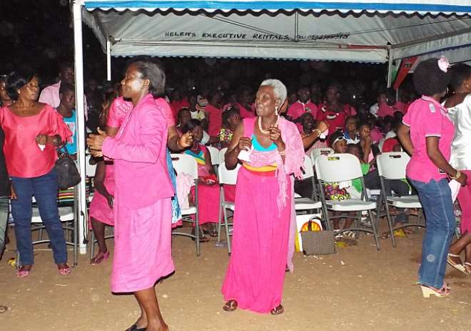 Delighted Fans Mob Adom FM Presenters At ‘Kolor Party’