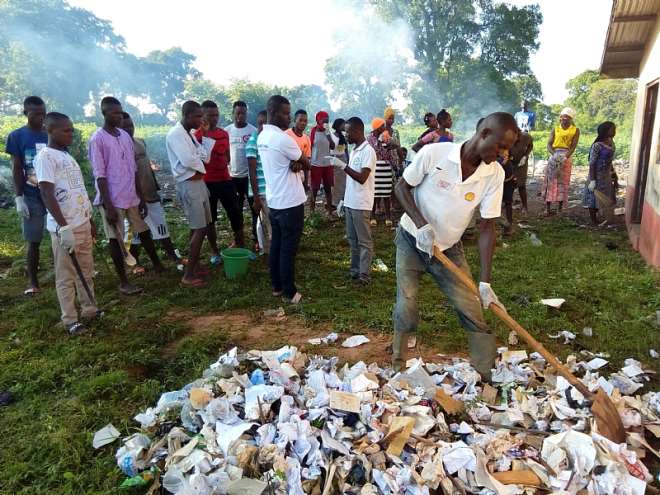 Youth Of Canteen Embark On Communal Labour To Mark Eid al-Adha