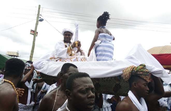 V/R:Togbe Kadzahlo IV Outdoored as Chief of Anlo-Afiadenyigba