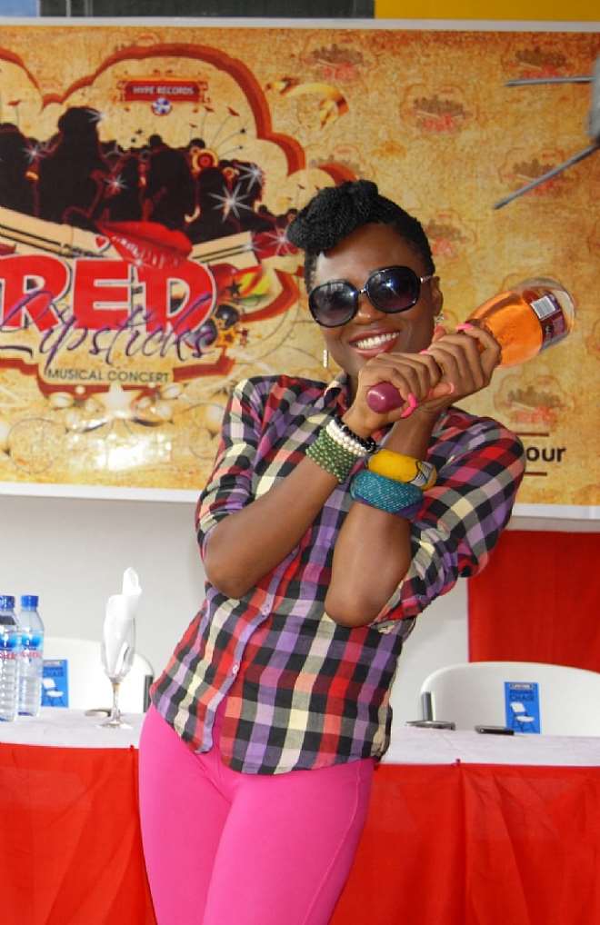 Singer Efya, Anita Erskine Recieve Script For Upcoming African Movie