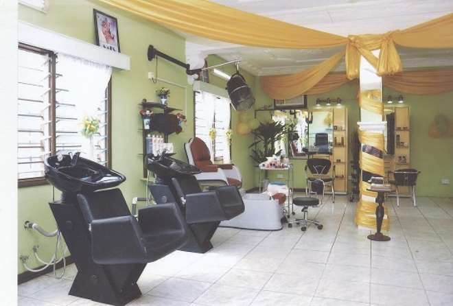 FIRST BATCH OF FC BEAUTY COLLEGE STUDENTS GRADUATES