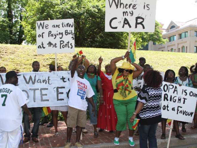 Ghanaian Citizens Abroad delivers two Petitions to the Government of Ghana