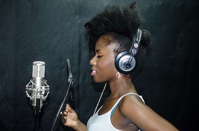 MzVee Thanks Her Fans for VGMA Award Win