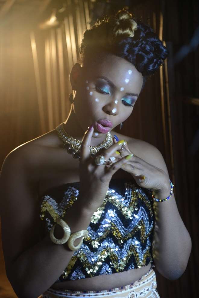 YEMI ALADE STUNS ON SET OF NEW MUSIC VIDEOS AHEAD OF DEBUT ALBUM KING ...