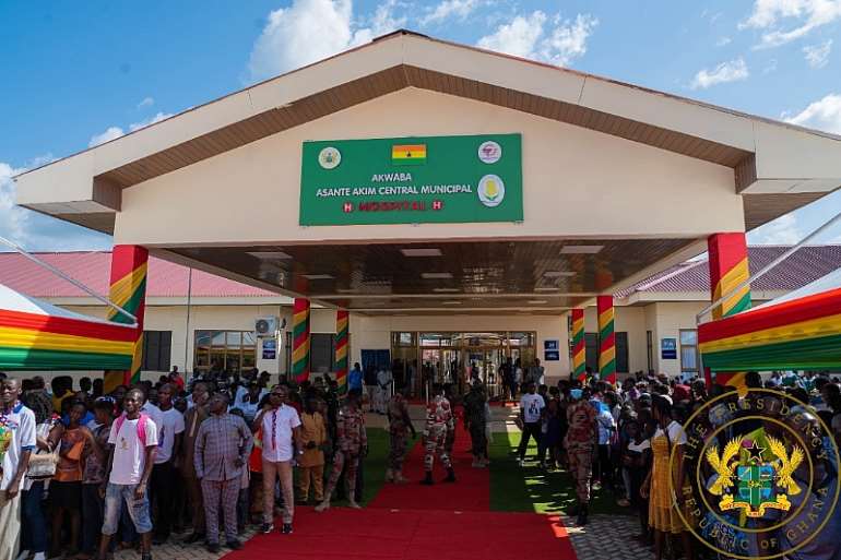 Akufo-Addo commissions 60-bed Municipal Hospital at Konongo