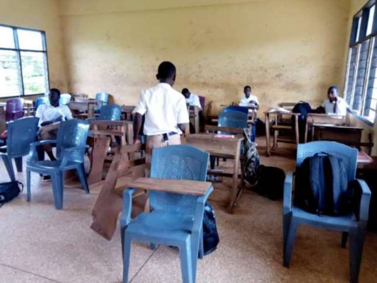 Free SHS: K'dua SECTECH Students Use Woods, Plastic Chairs