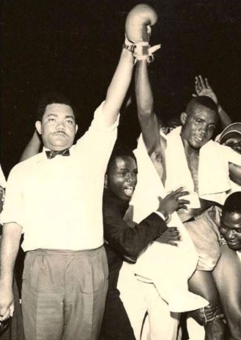 Ex-Sports Minister Eulogises Boxing Great Late Col Slater