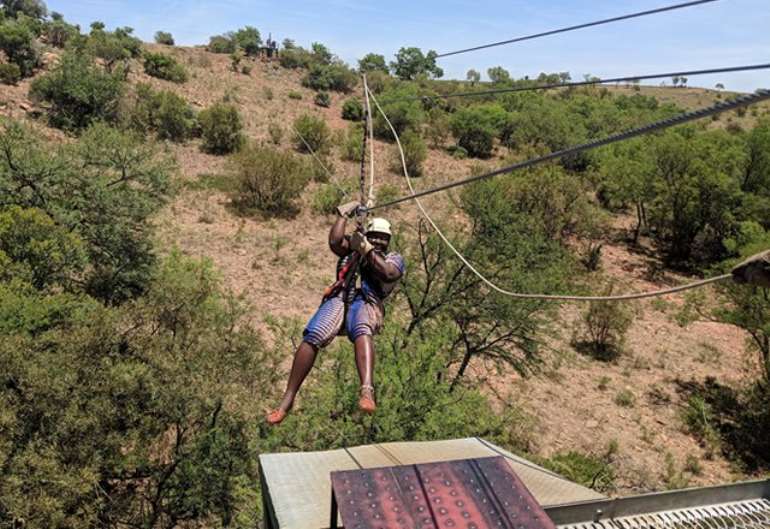 SA Photos: Ama Zwing Zwing, Hartbeespoort Dam a Refreshing Site to See