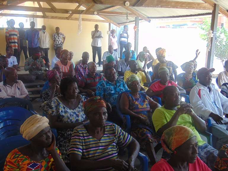 Cocoa farmers sensitized on COCOBOD’s flagship programme at Nkonya Wurupong