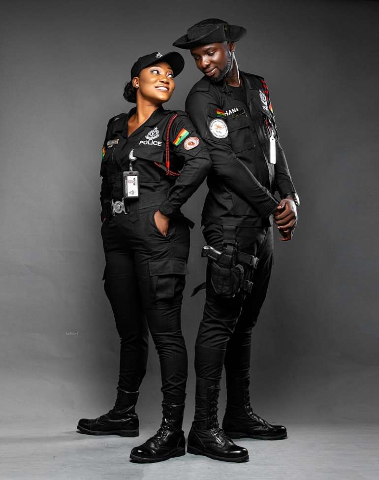 Stunning photos of two Police officers in uniform getting married, they ...