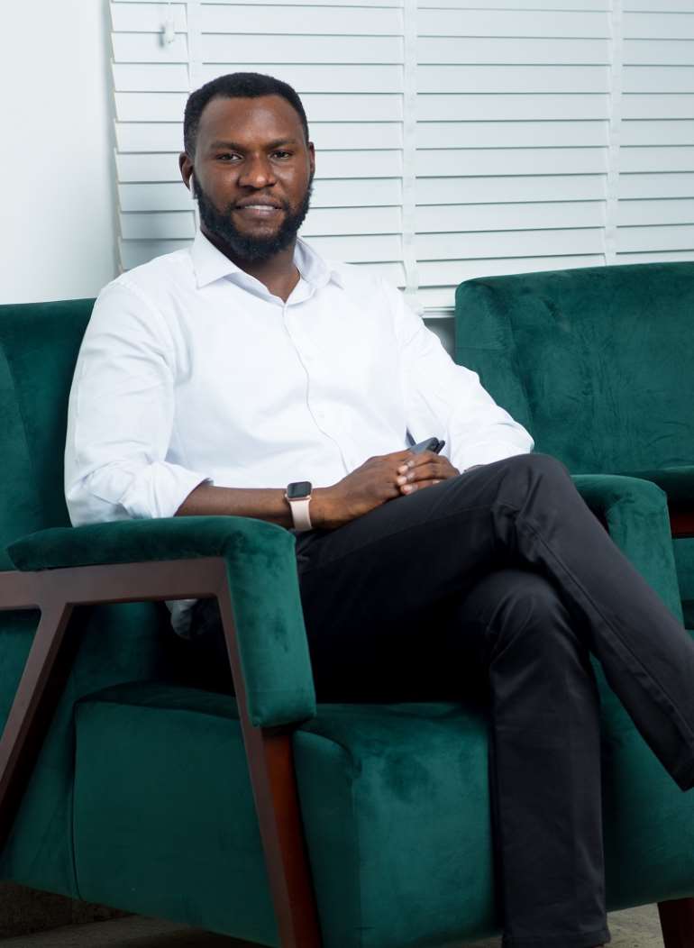 Life As An Aircraft Engineer: Nigeria's Engineer Isaac Balami Shares ...