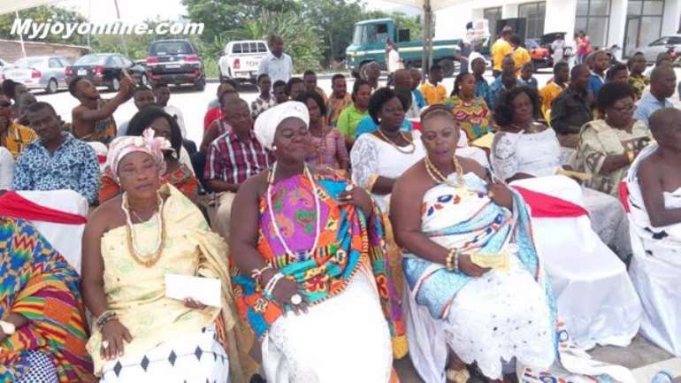 'When life throws rotten maize at you, make apapransa out of it ...