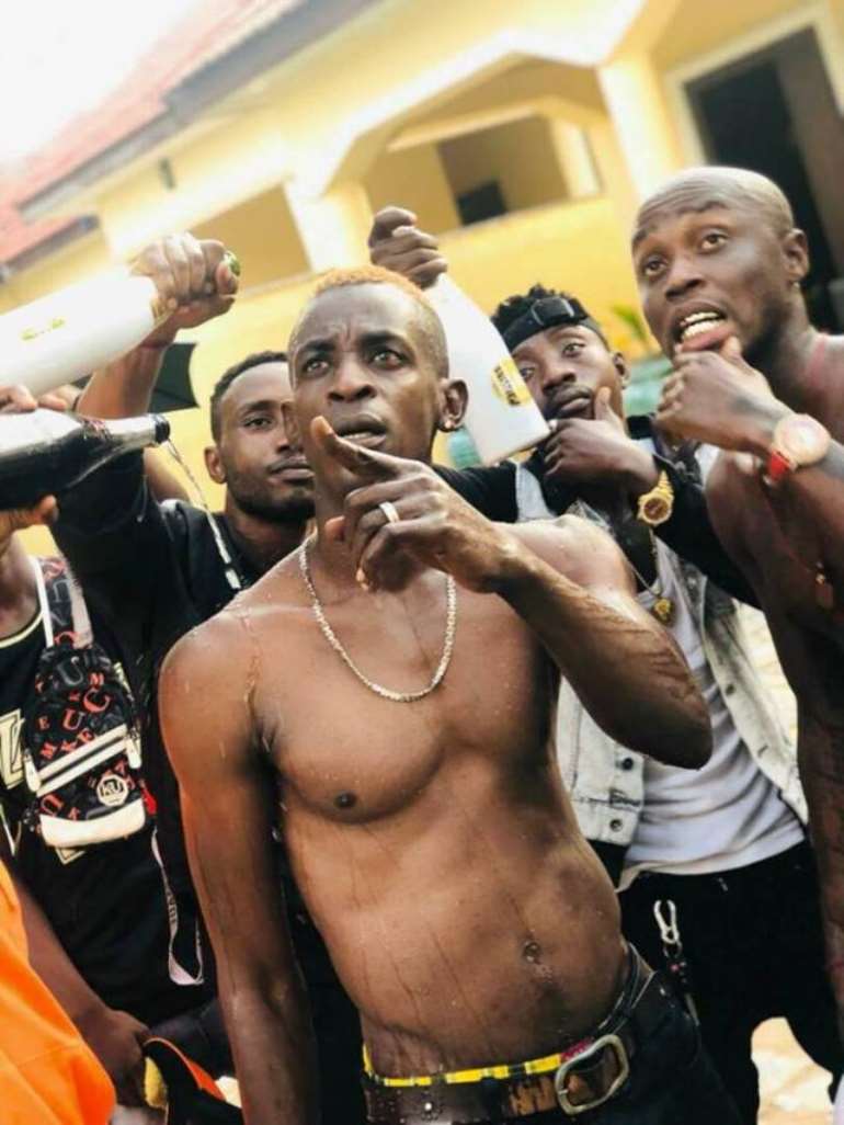 Too Much Of Junka Town Shed Tears As He Shares His Sad Life Story [WATCH]