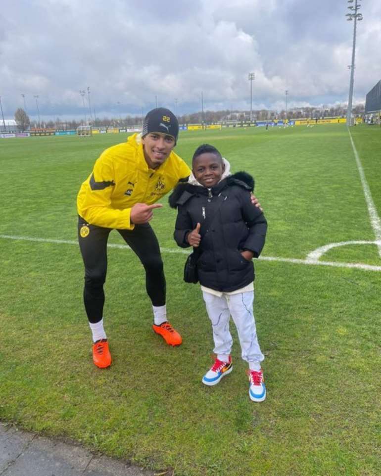 Ghanaian actor Yaw Dabo meets ex-Black Stars coach Otto Addo and Jude ...