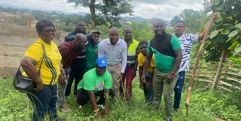 ASA Savings and Loans Ltd plant trees at Dunkwa Senior High Technical ...