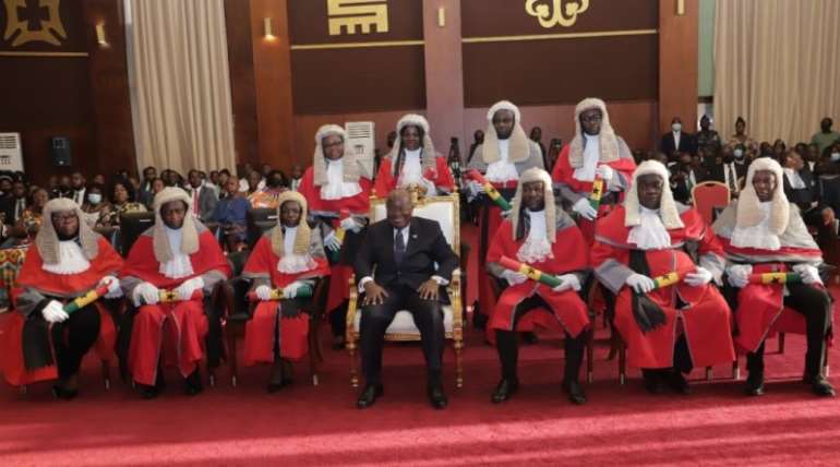 10 new justices of the High Court sworn into office