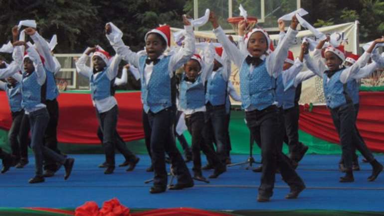 The Roman Ridge School performs 9 Lessons and Carols, presents items to ...