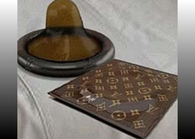 Loui vuitton kondom store