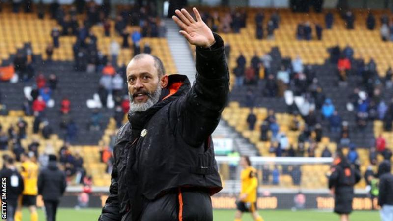 Wolves in talks with former boss Nuno over return