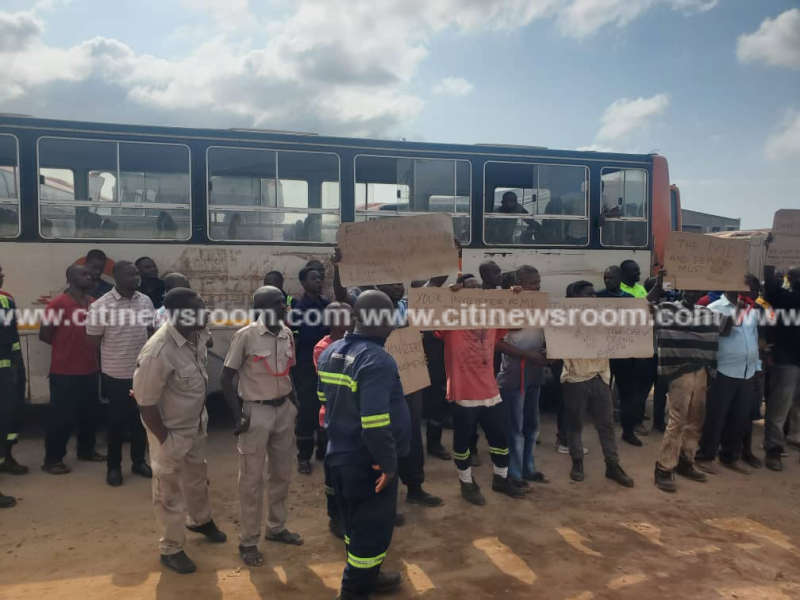 NLC meets striking staff of Metro Mass Transit today