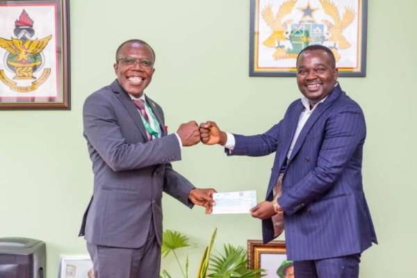 KNUST alumnus donates Ghc1million to support development projects