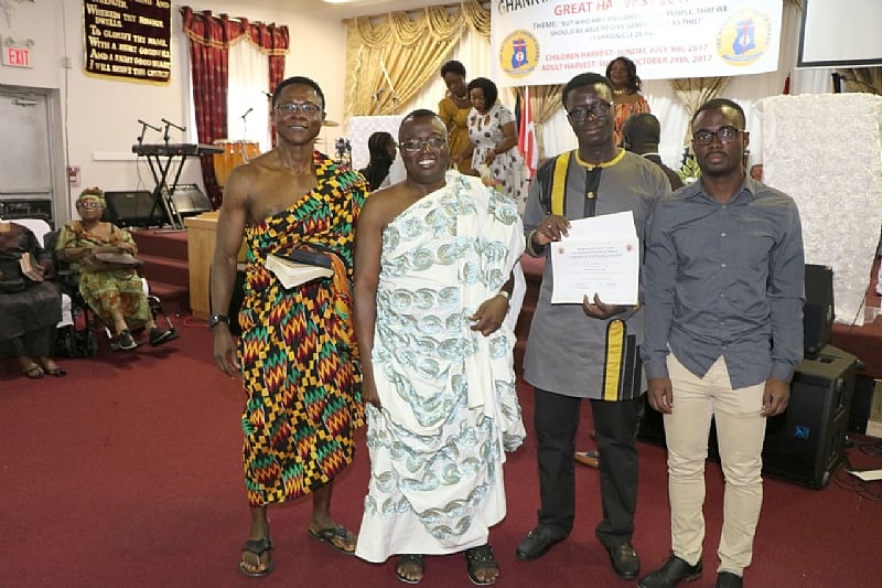 Firang Family In Toronto-Canada Gives To Deserving Students