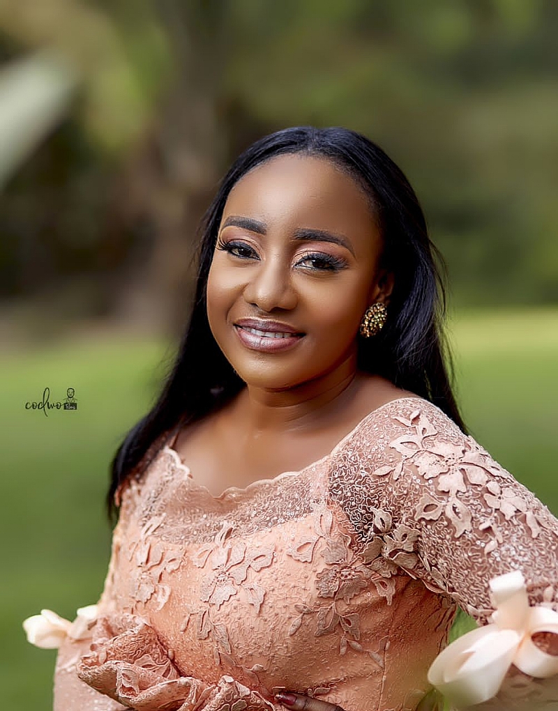 Gospel musician Ruth Adjei wins Discovery of the year at 2022 Eminent ...