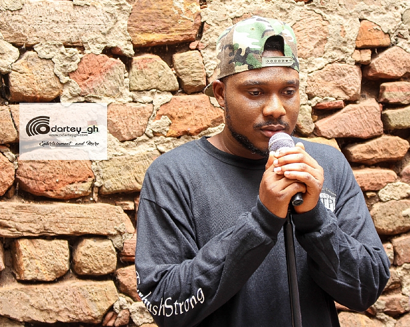 Jeffery Nortey Creatively Sings Rapper Sakordie’s Praise