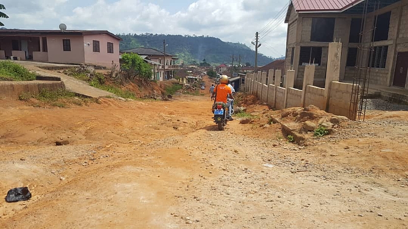 E/R: Begoro residents lament poor town roads; blames MP, DCE and party ...