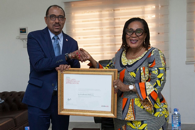 Mrs Lordina Mahama awarded by UNAIDS