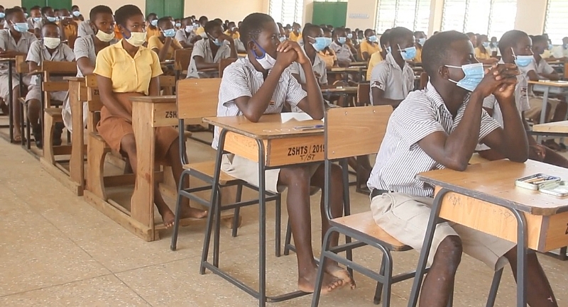 Zebilla: BECE candidates write exams barefoot