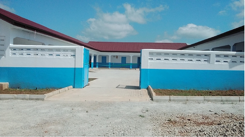 DCE of Dormaa East commissions modern classroom block for Kumajemire D ...