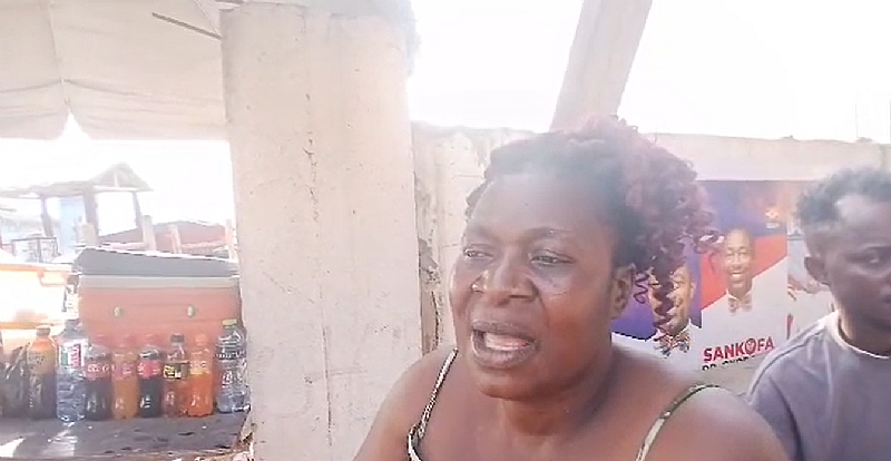 Flower Pot Interchange: Displaced hawkers demand promised space