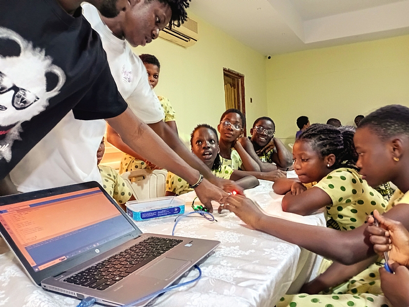 Young and Safe Project Sparks interest in robotics and AI among JHS ...