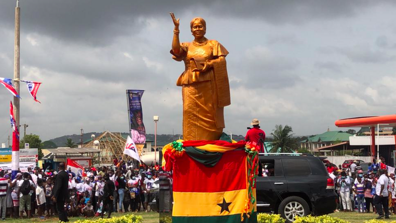 Dansoman: Akufo-Addo Unveils Statue Of Late Ablekuma West MP Theresa ...