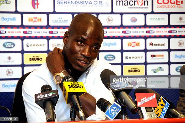 Stephen Appiah reveals how Mohammed Gago faked injury to help him get ...