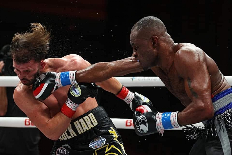 Emmanuel Tagoe Defeats American Mason Menard