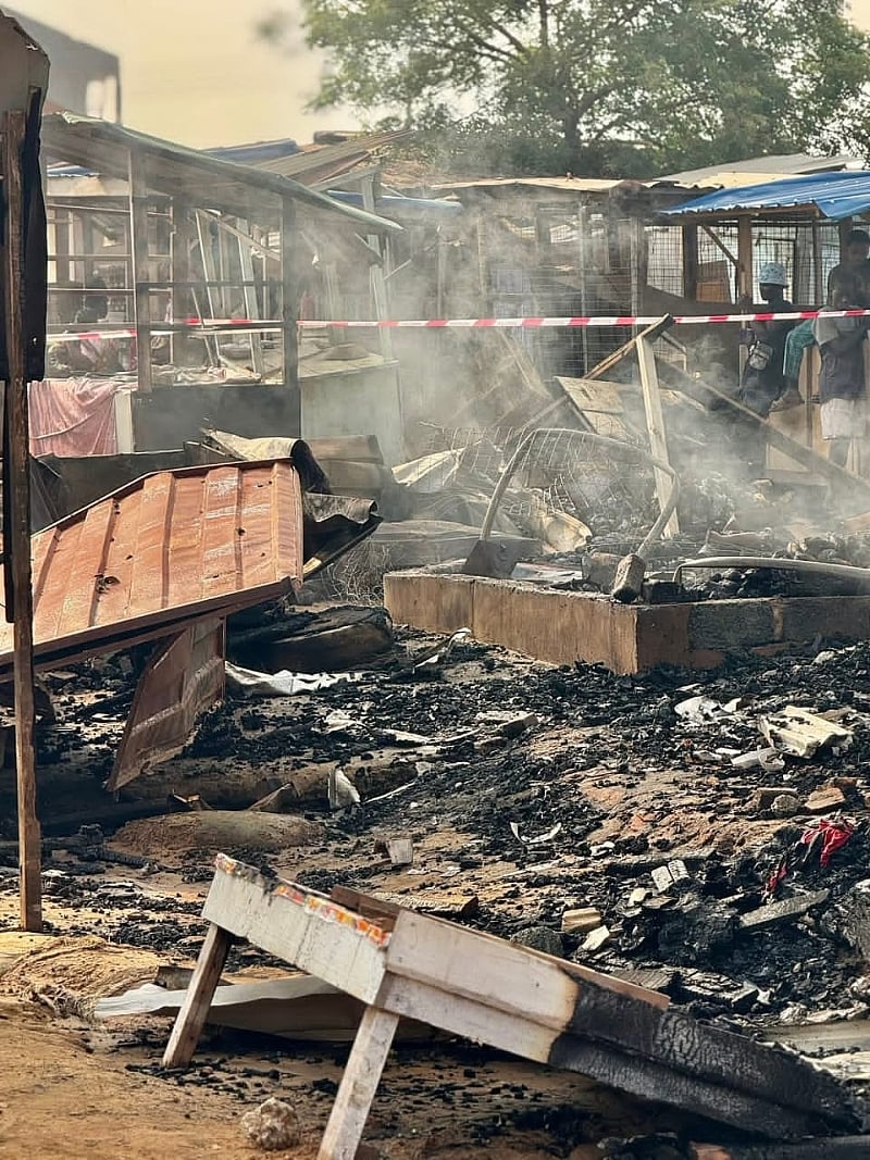 Fire razes Kpone Central Market